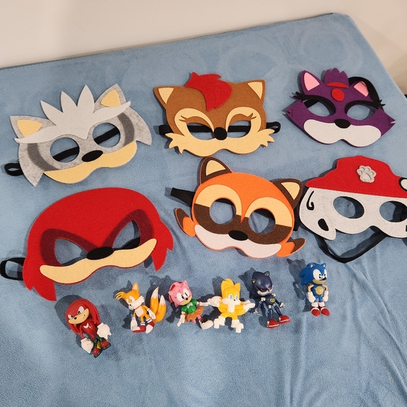 Toys | Kids Sonic Masks And Figurines | Poshmark
